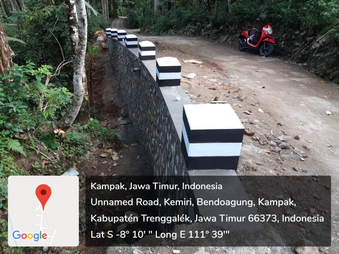 Pembangunan Tembok Penahan Tanah (TPT) RT 18 RW 05 - Website Desa ...